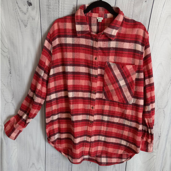 aerie | Tops | Aerie Oversized Red Pink Plaid Flannel Top Shacket ...